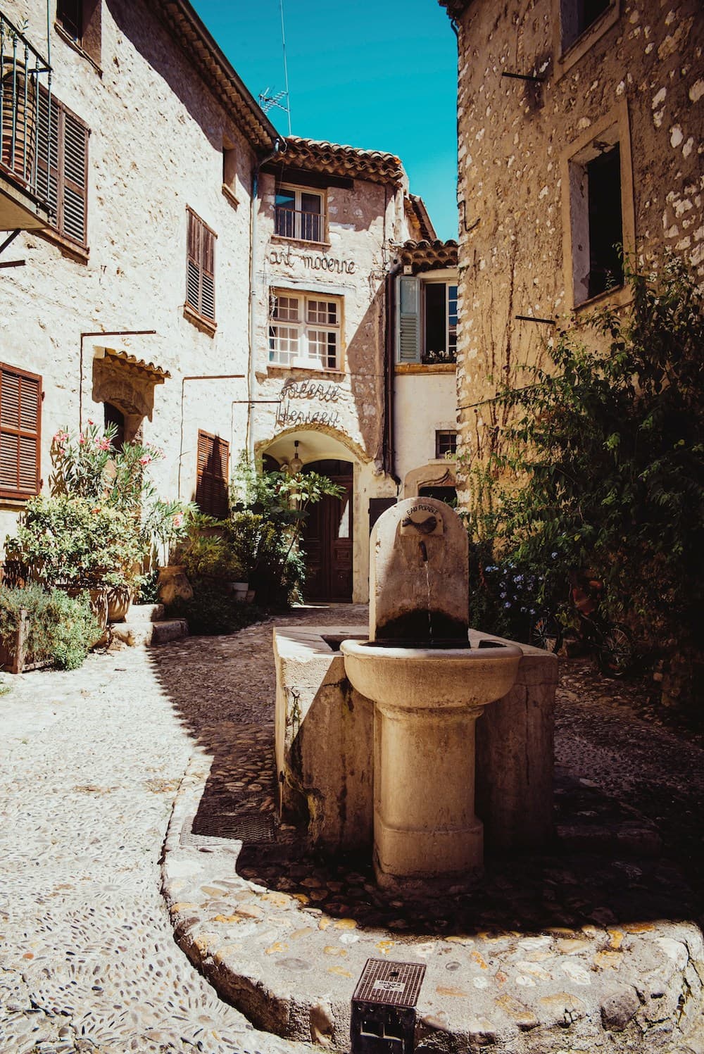 Bucket List | The 10 most charming villages in France - Weather and Climate
